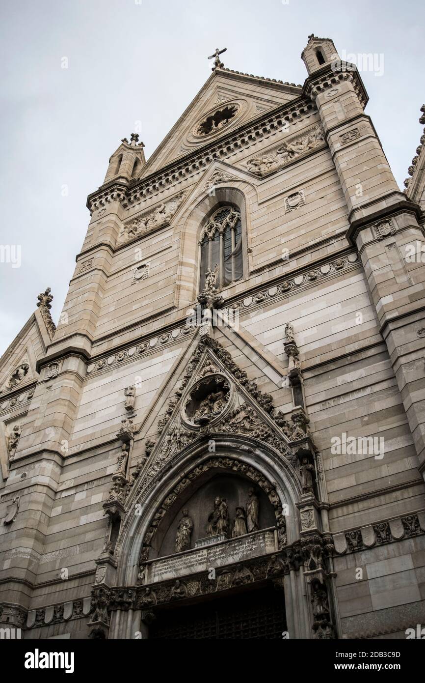 Naples cathedral hi-res stock photography and images - Alamy