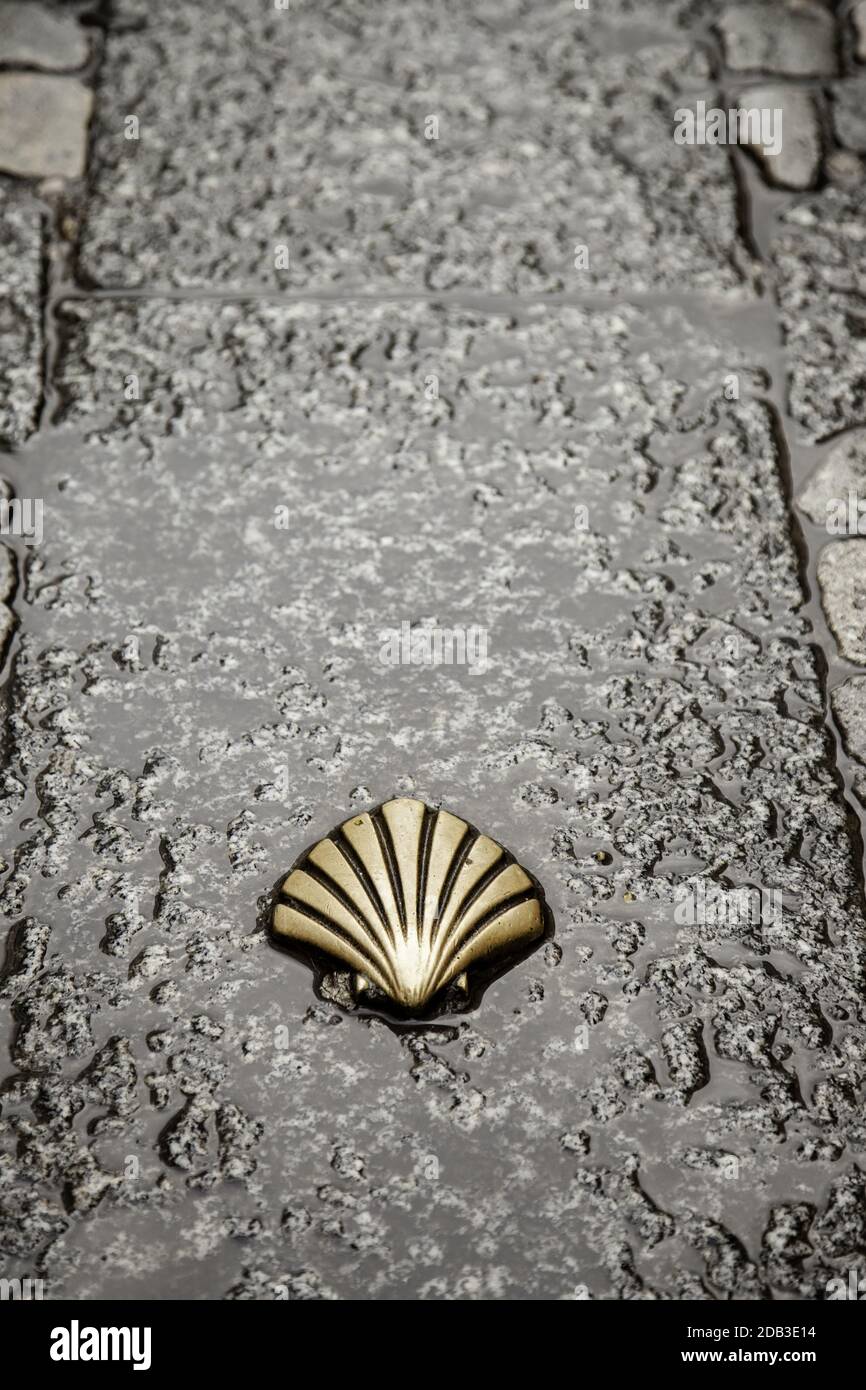 Shell of the Camino de Santiago, detail of a sign for pilgrims Stock ...