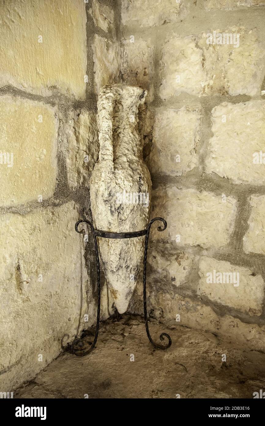 Ancient amphora, detail of old liquid tank, ancient rome Stock Photo ...