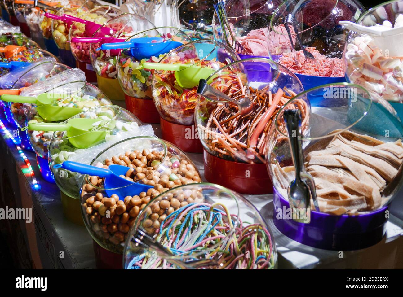 Junk sale sell sold hi-res stock photography and images - Alamy