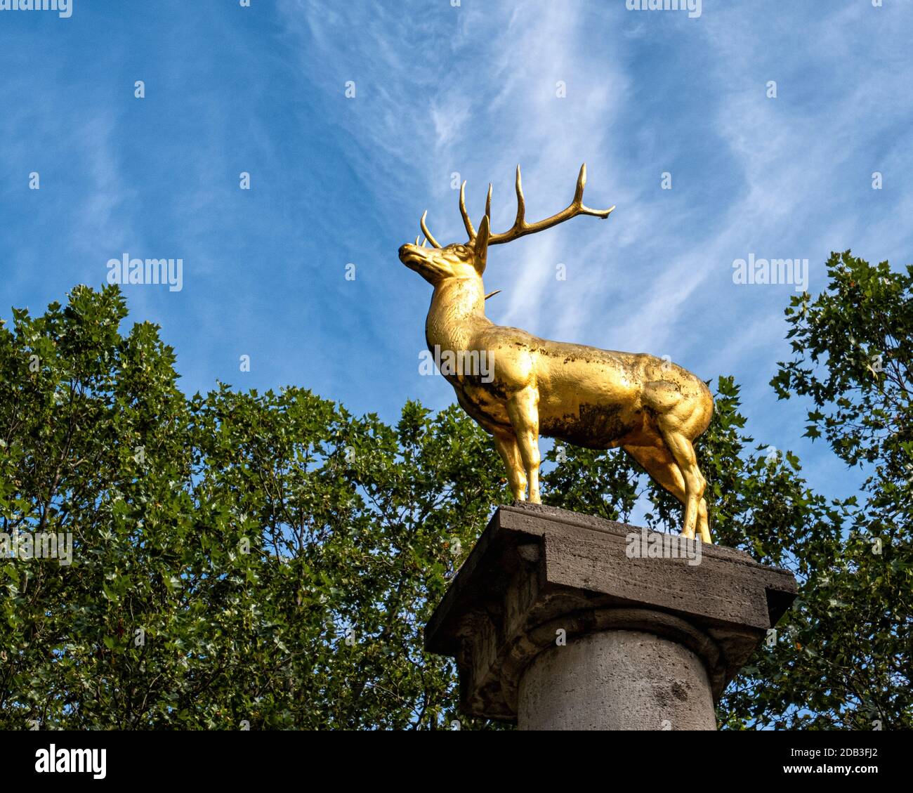 Golden stag, 8.8 metre column heraldic animal of Schöneberg, sculptor ...