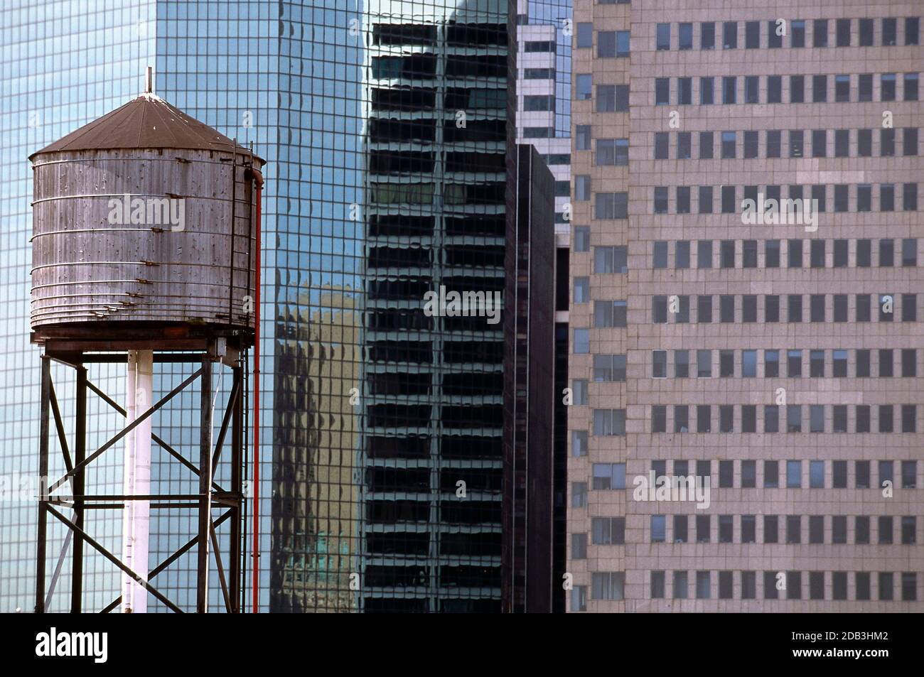 Wooden water tower on rooftop in New York City, USA Stock Photo - Alamy