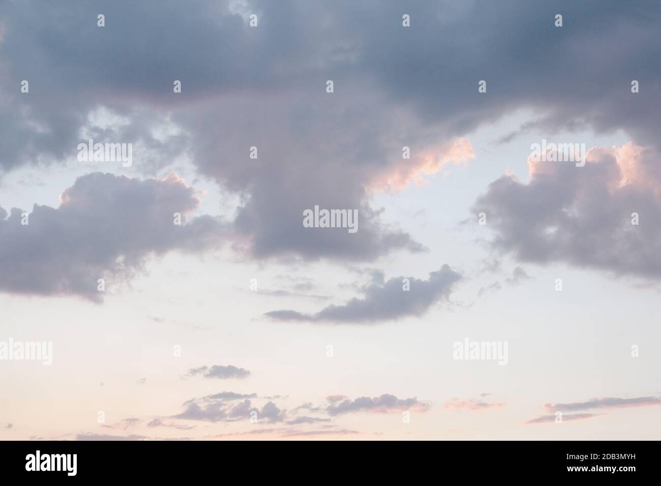 Dramatic evening sky with clouds Stock Photo - Alamy