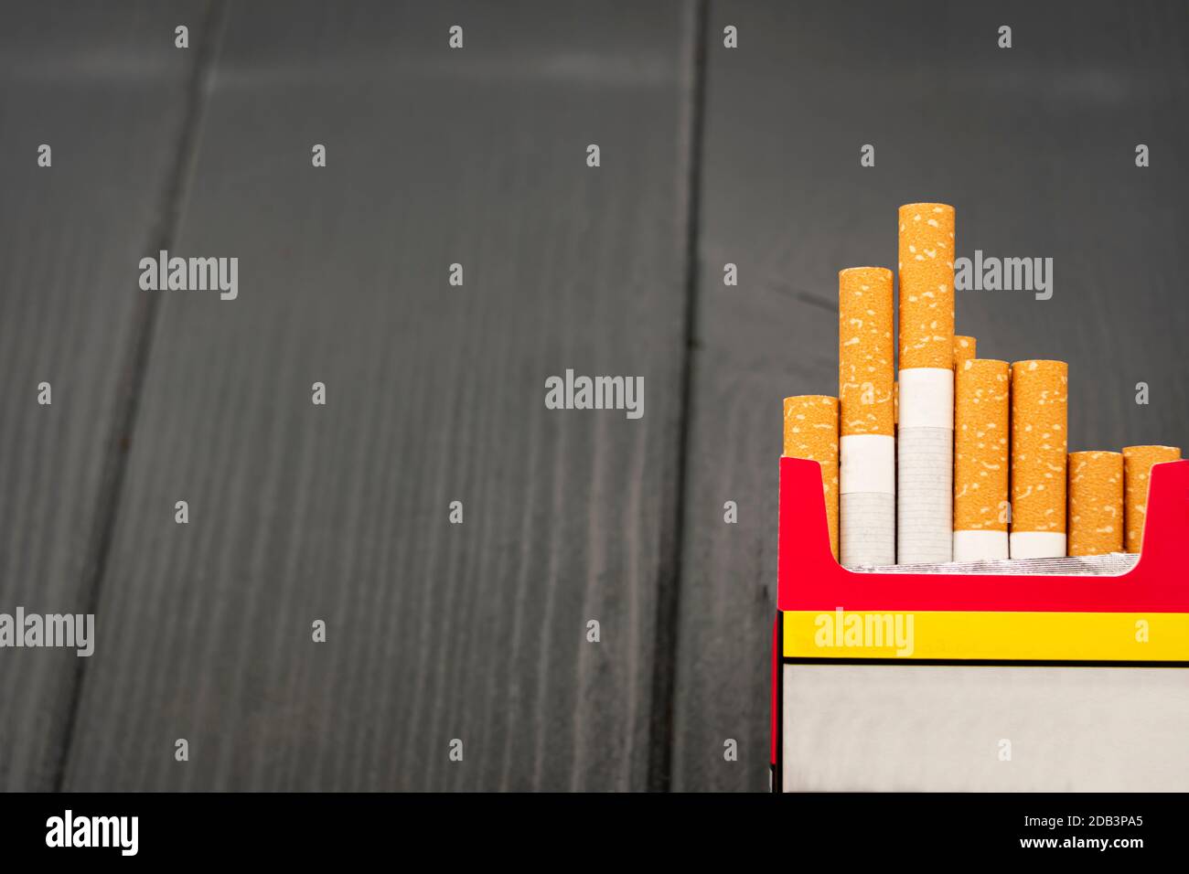 Open pack of cigarettes hi-res stock photography and images - Alamy