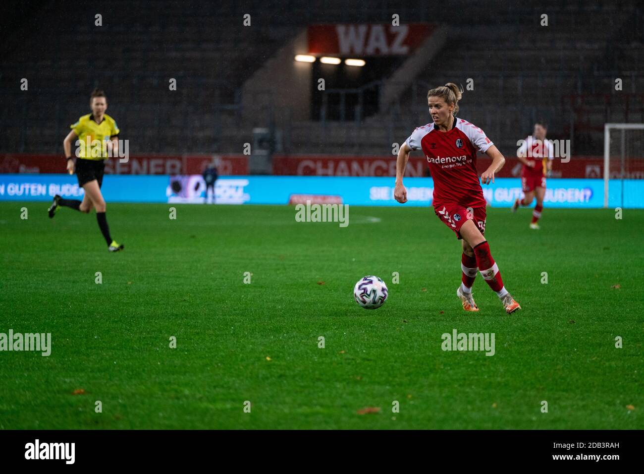 Jana Vojtekova (#20 ScF) goes forward during the Frauen Bundesliga game between SGS Essen and SC ...