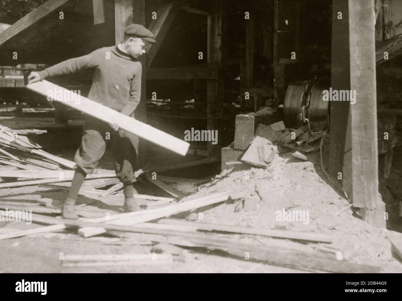 Man made lumber hi-res stock photography and images - Alamy