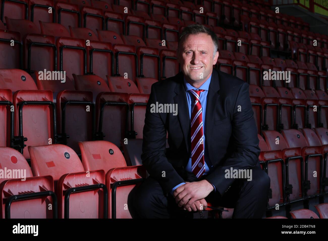 Mark yates hi-res stock photography and images - Alamy