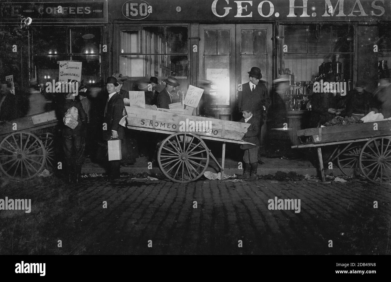 Selling vegetables market in Black and White Stock Photos & Images - Alamy