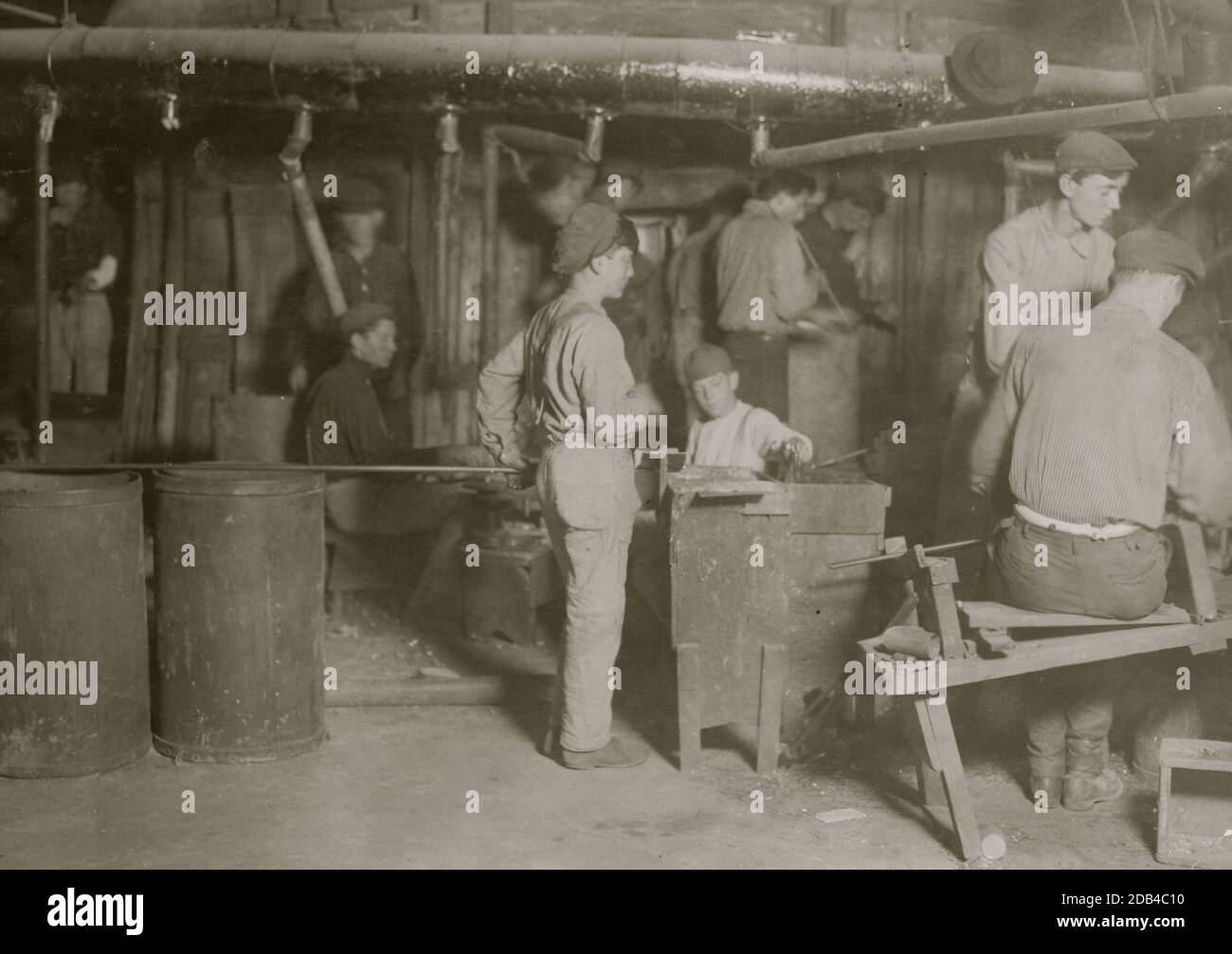 Glass works hi-res stock photography and images - Alamy