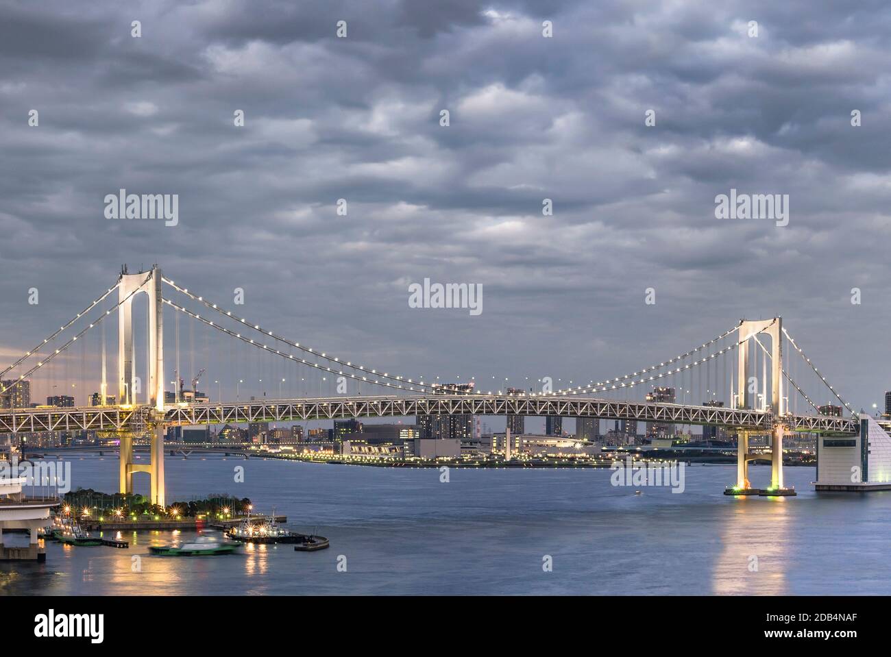 Rainbow Bridge in Odaiba Bay of Tokyo Stock Photo - Alamy