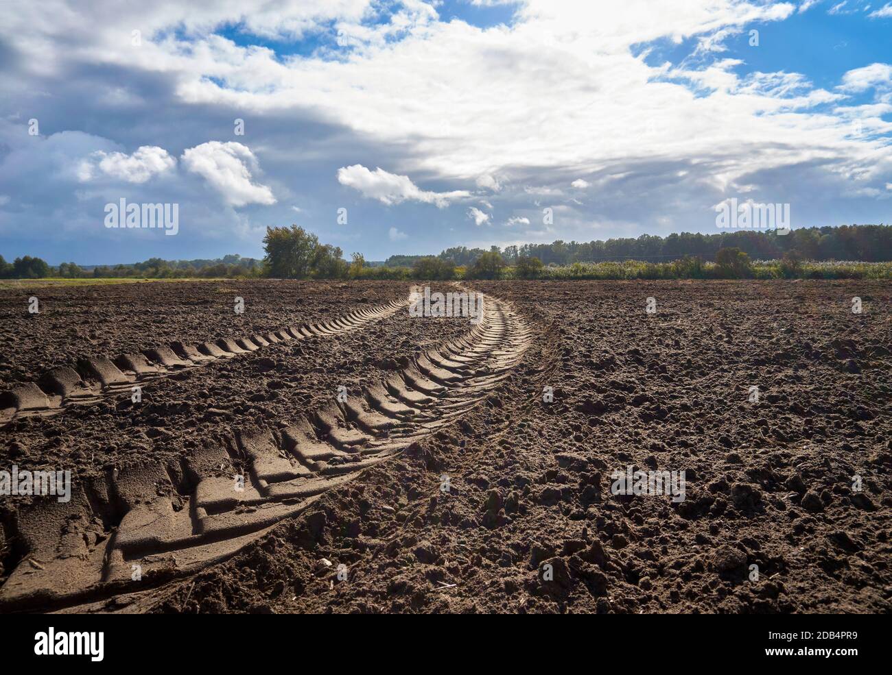 Tractor trail field in farm hi-res stock photography and images - Alamy