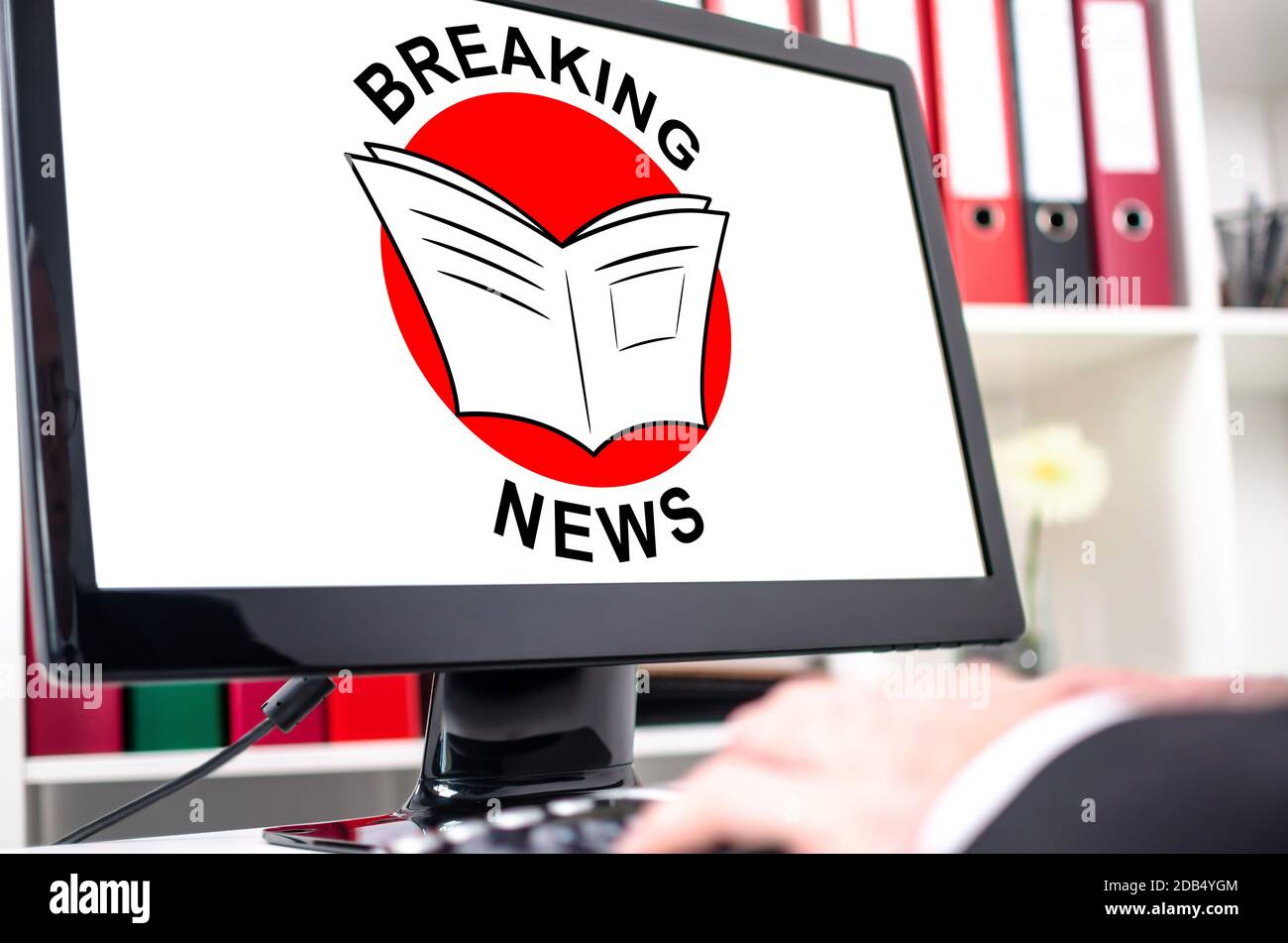 Breaking news concept shown on a computer screen Stock Photo - Alamy
