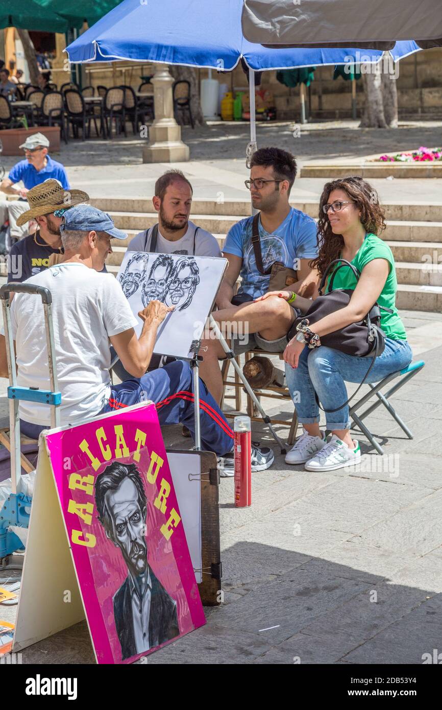 Street caricature artist hi-res stock photography and images - Alamy