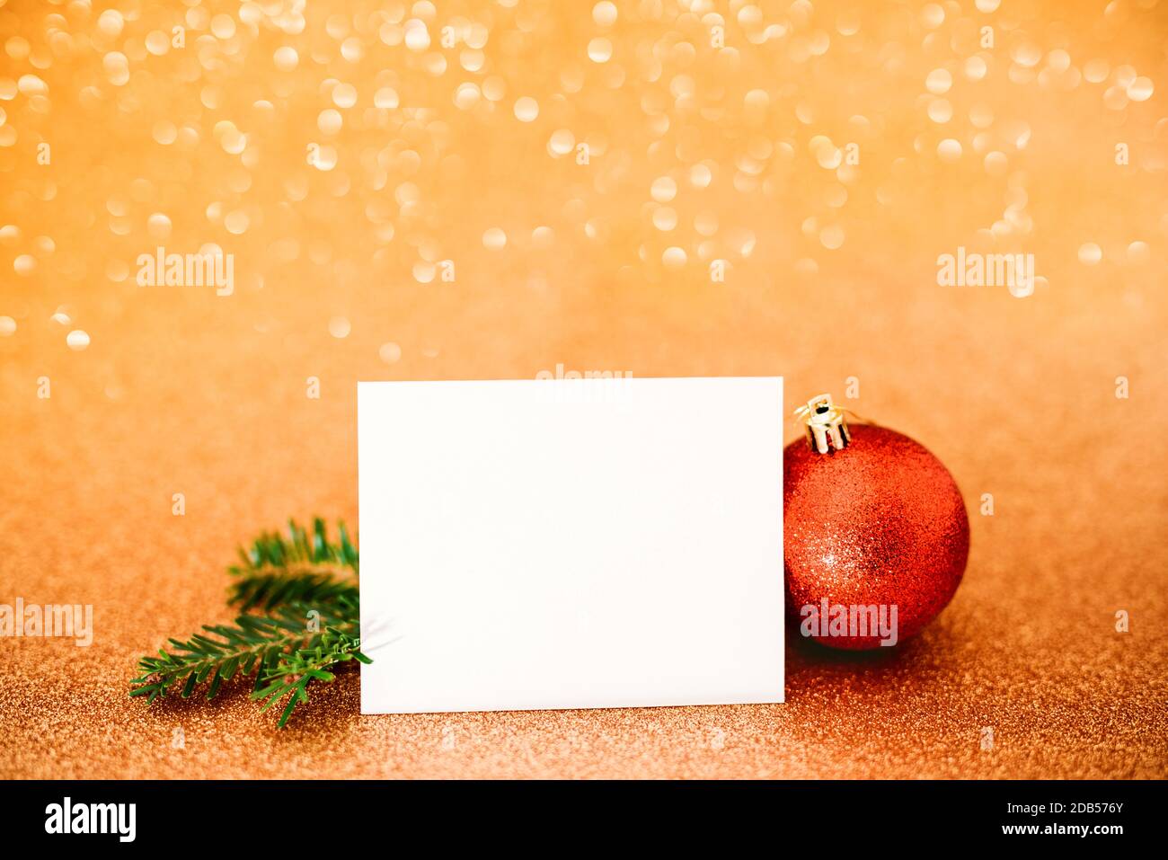 Blank christmas card red hi-res stock photography and images - Alamy