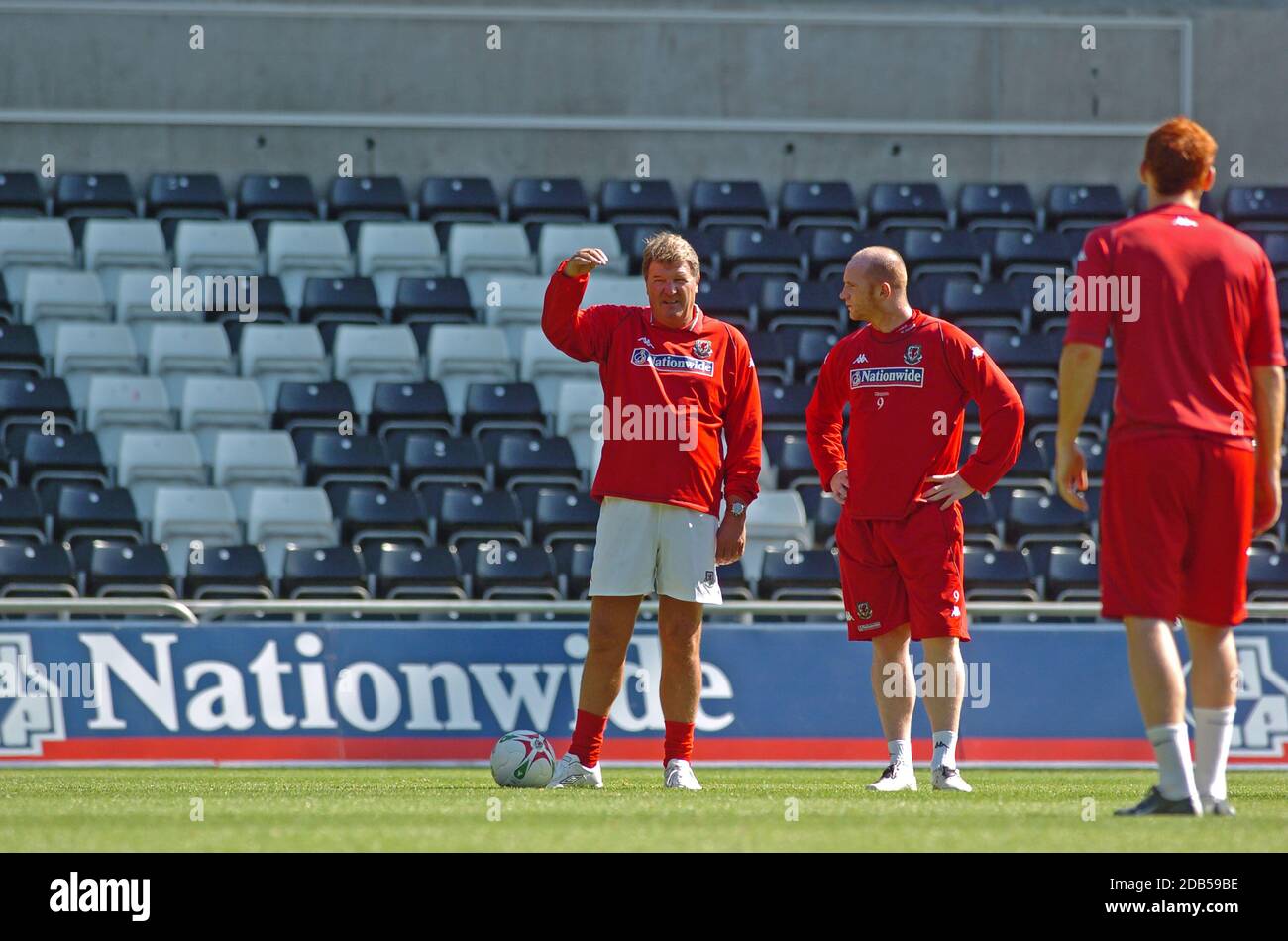 John toshack + swansea hi-res stock photography and images - Alamy