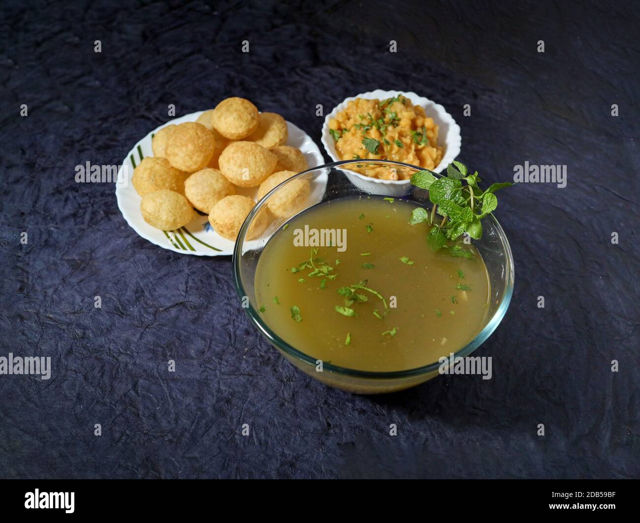 Panipuri banane ki recipe hi-res stock photography and images - Alamy Panipuri banane ki recipe hi-res stock photography and images - Alamy