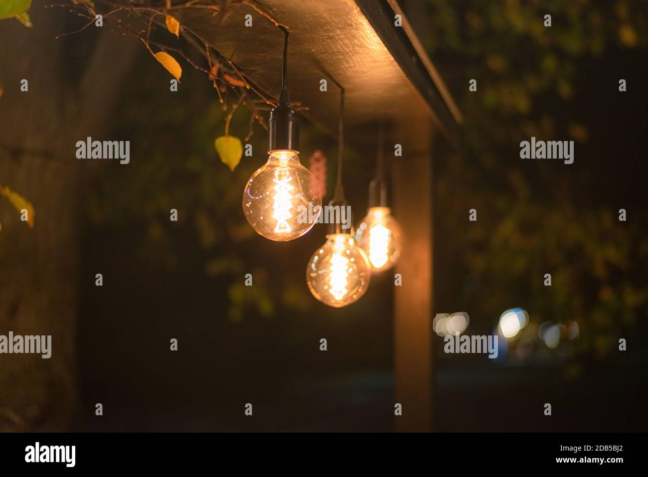 Incandescent street lamp hi-res stock photography and images - Alamy