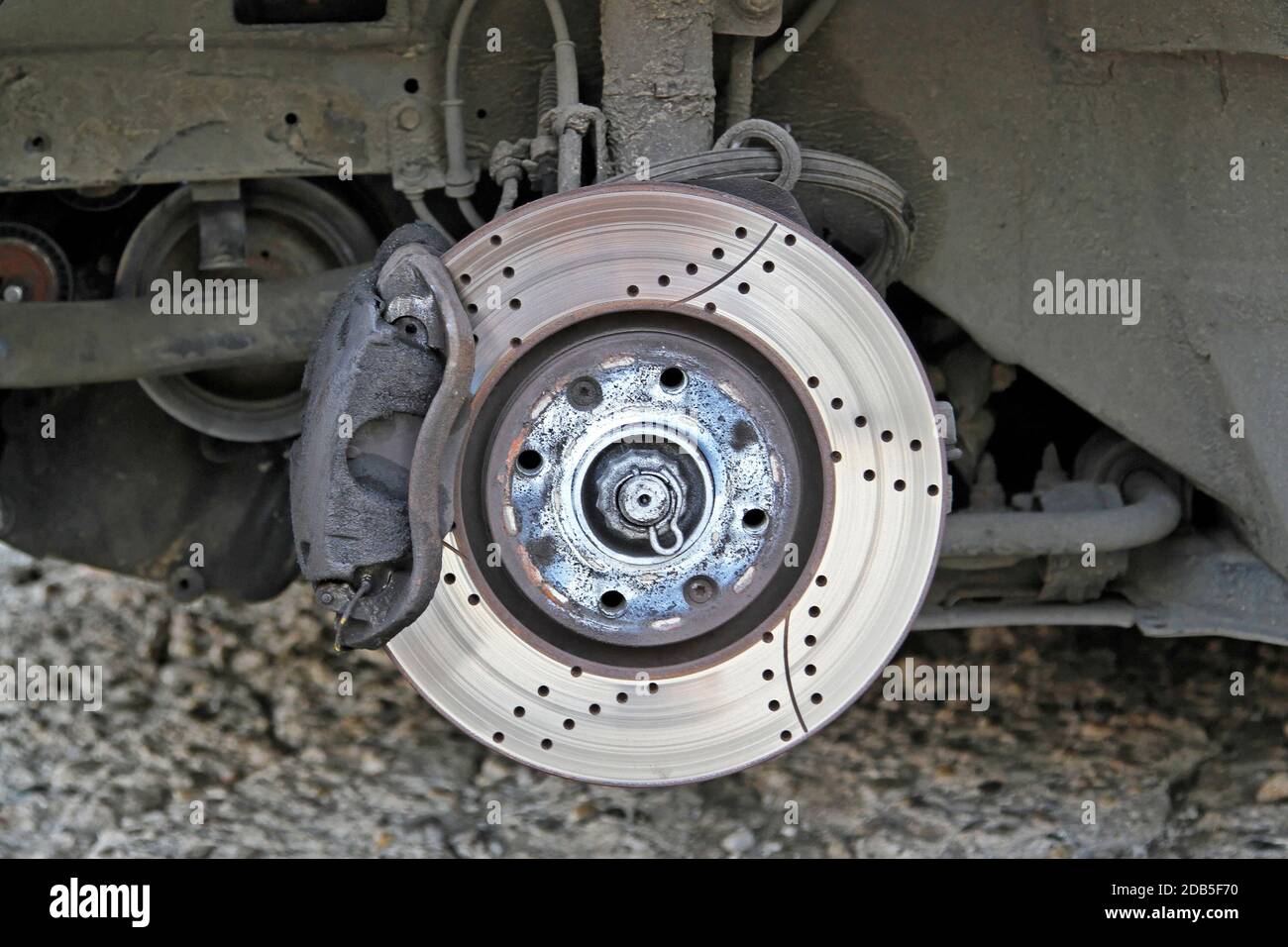 Car ventilated brake disc hi-res stock photography and images - Alamy