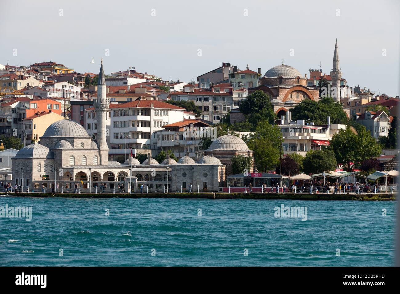 Istanbul - the cruise through the strait of Bosphorus Stock Photo - Alamy