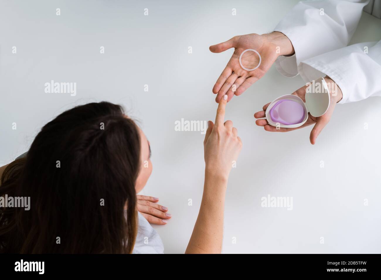 Diaphragm contraception device hi-res stock photography and images - Alamy