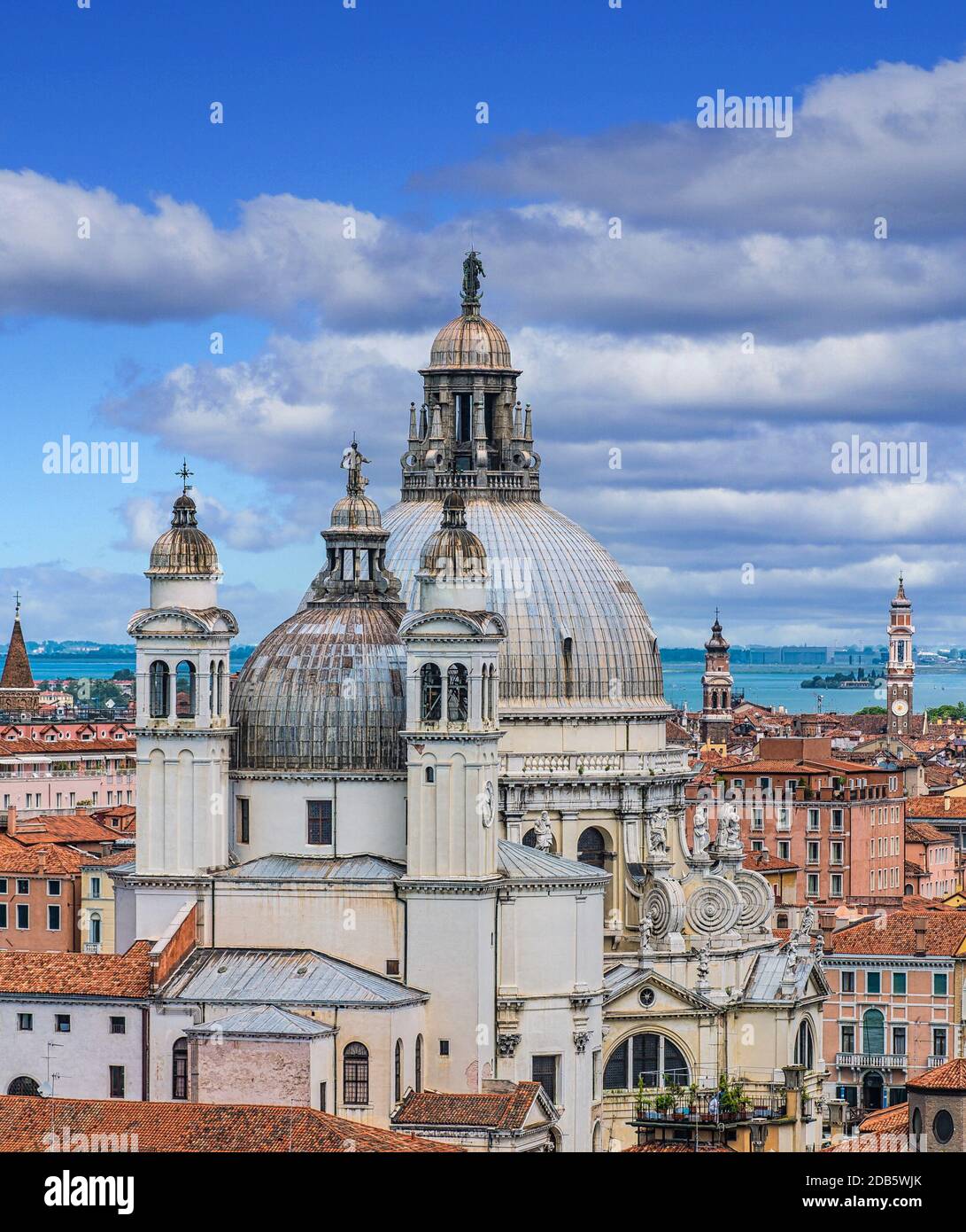 Row of domes hi-res stock photography and images - Alamy