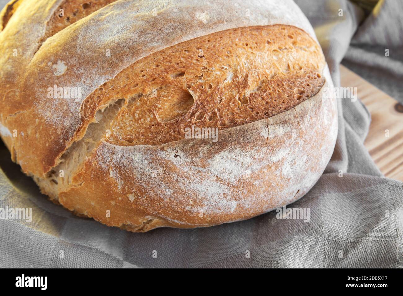 Homemade round bread of wheat flour and spelt Stock Photo - Alamy