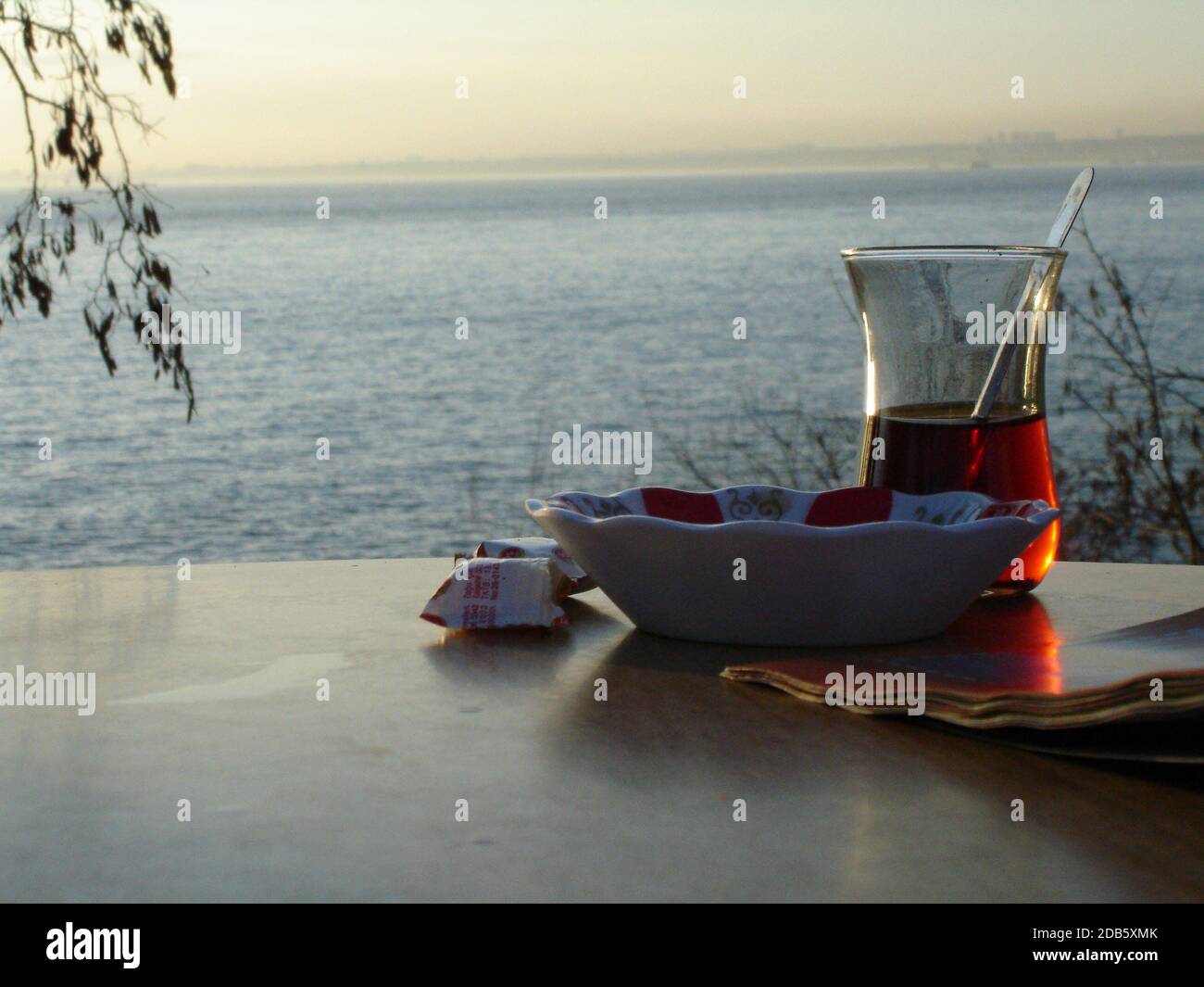 Turk cayi hi-res stock photography and images - Alamy