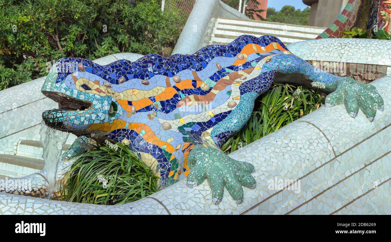 Lizard mosaic sculpture in Park Guell, Barcelona Spain by famous ...