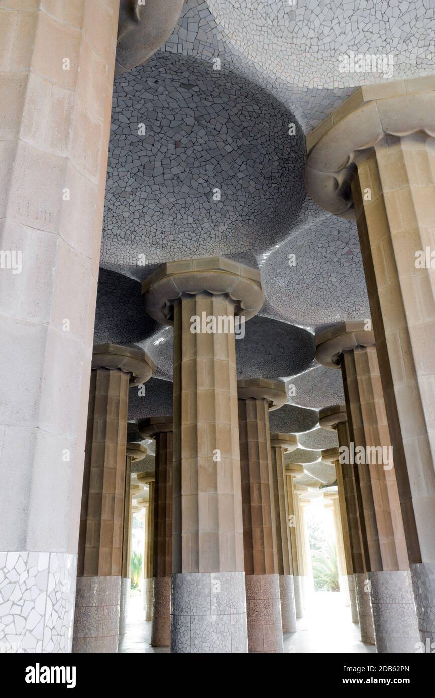 Hundred column hi-res stock photography and images - Alamy