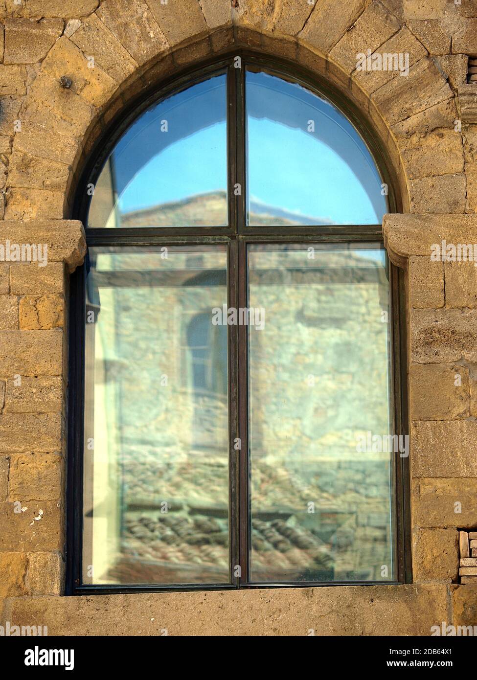 Beautiful ancient windows - Tuscany, Italy Stock Photo - Alamy