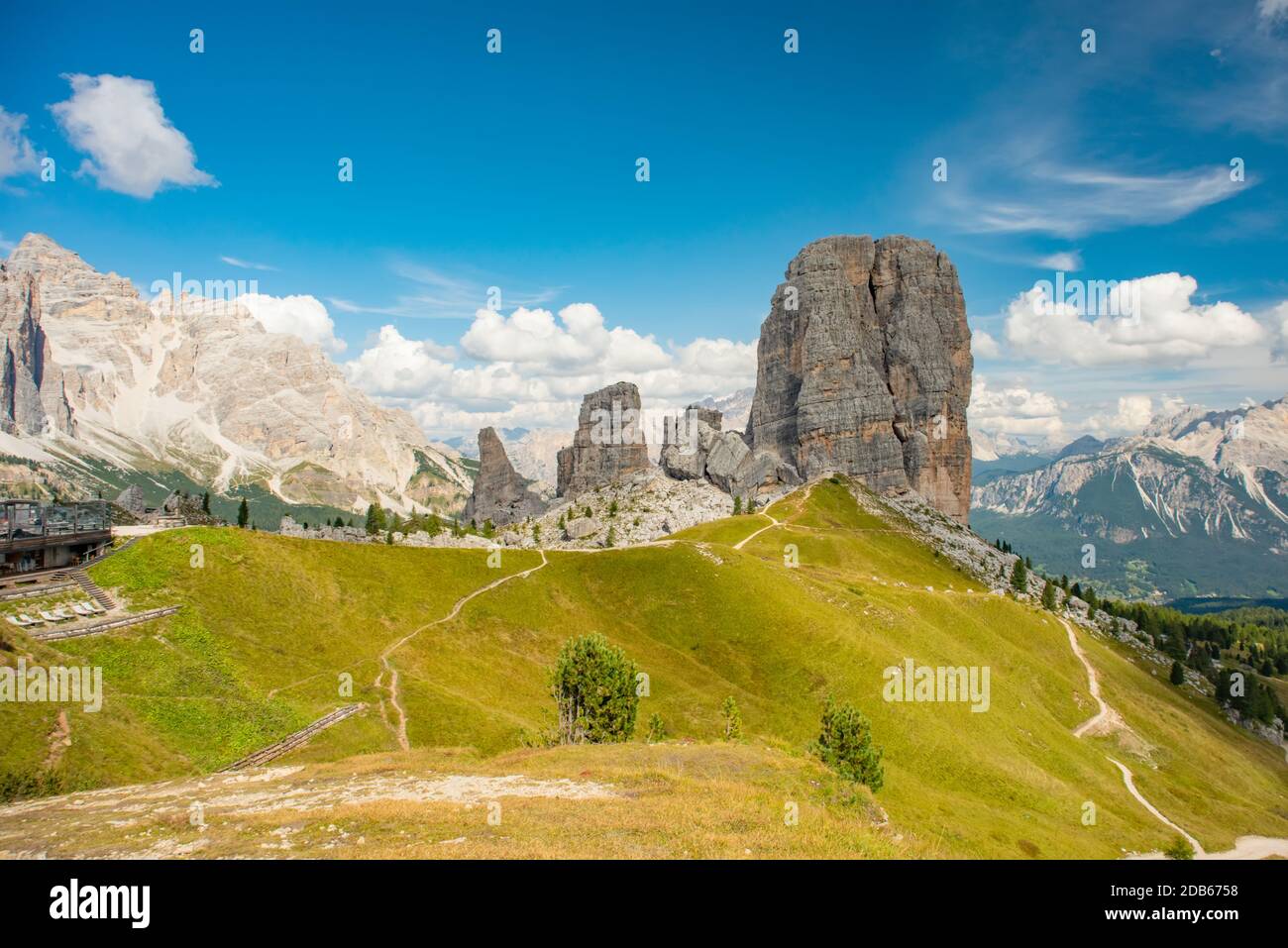 Summer mountain alpine meadow landscape. Cinque Torri, Dolomites Alps ...