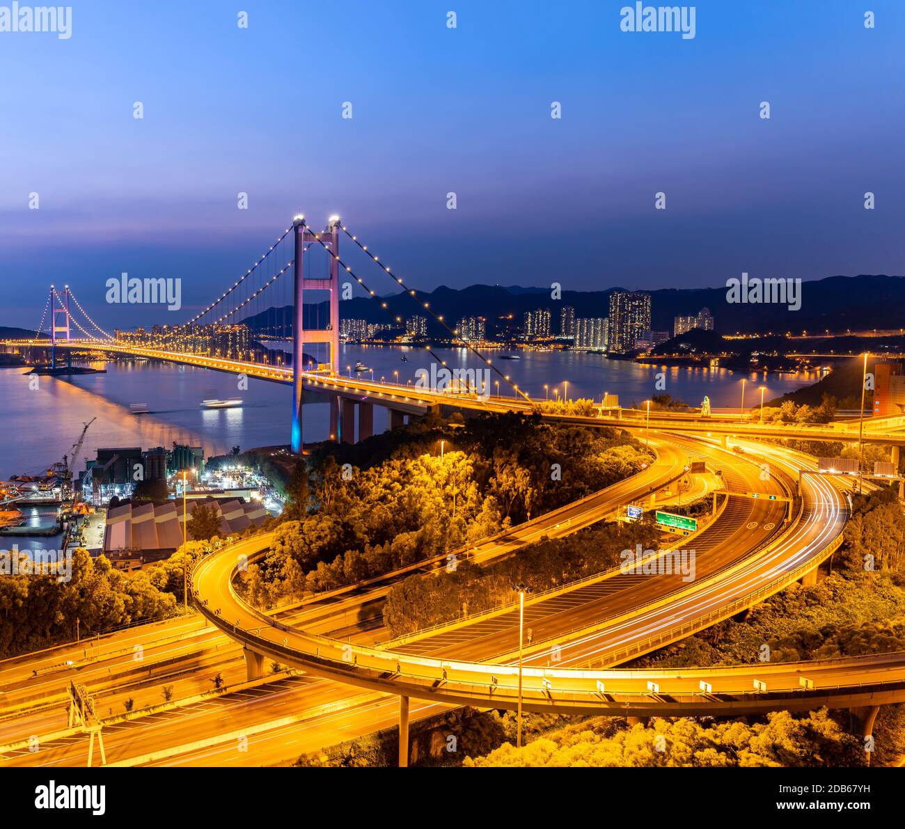Tsing ma bridge construction hi-res stock photography and images - Alamy