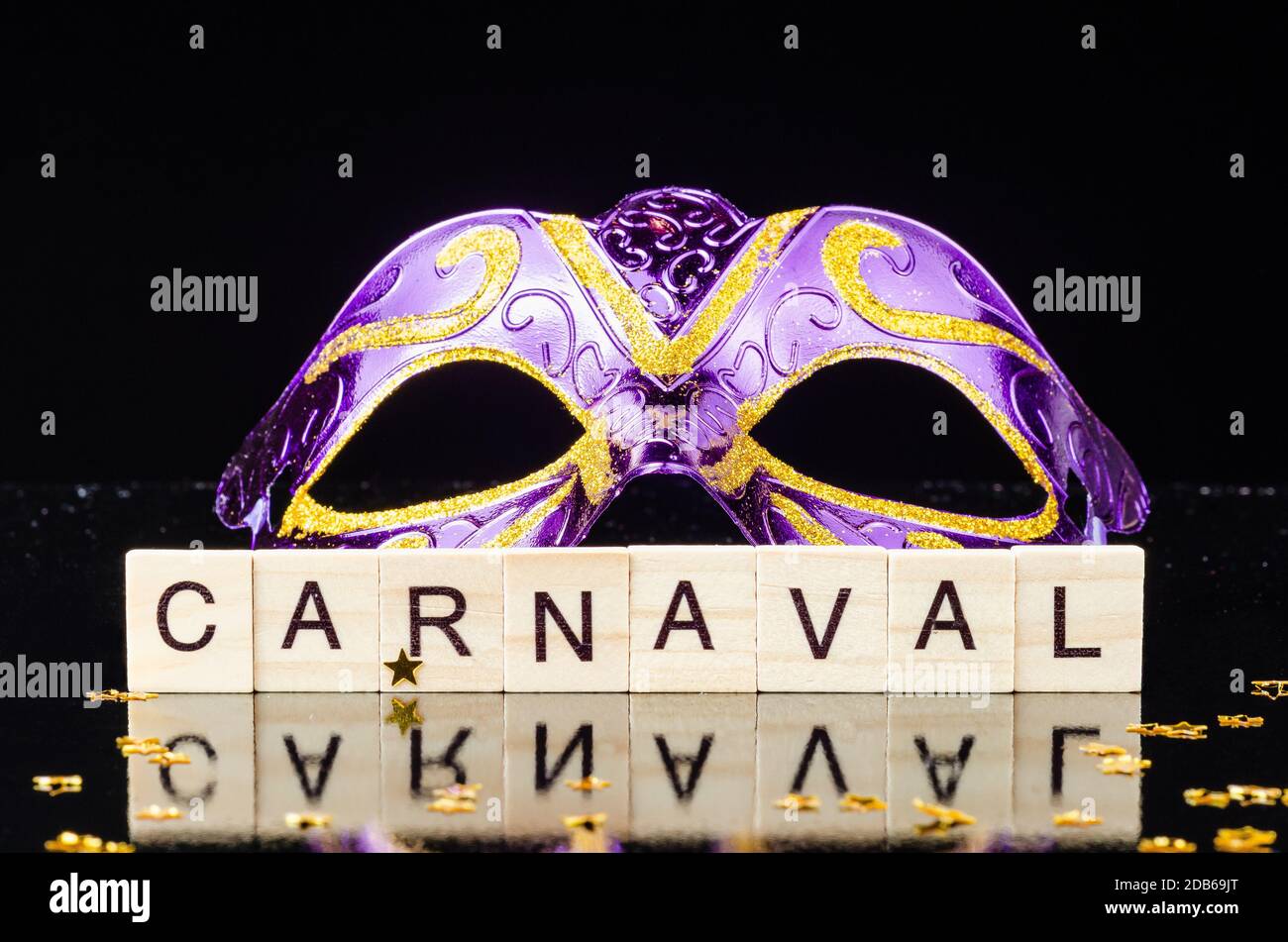 carnival mask with wood text carnaval Stock Photo - Alamy