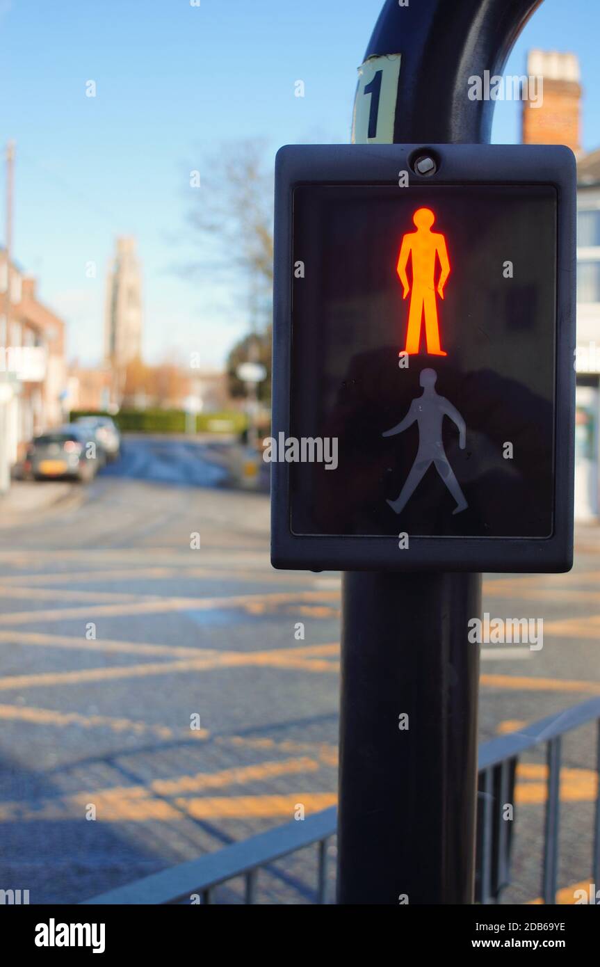 Red man crossing sign hi-res stock photography and images - Alamy
