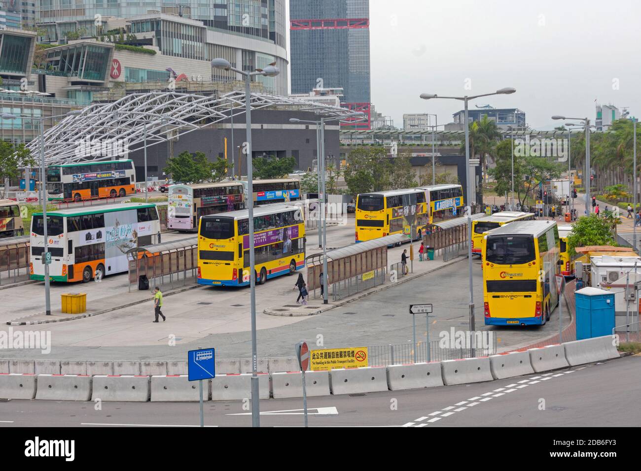 Bus station platform hi-res stock photography and images - Alamy