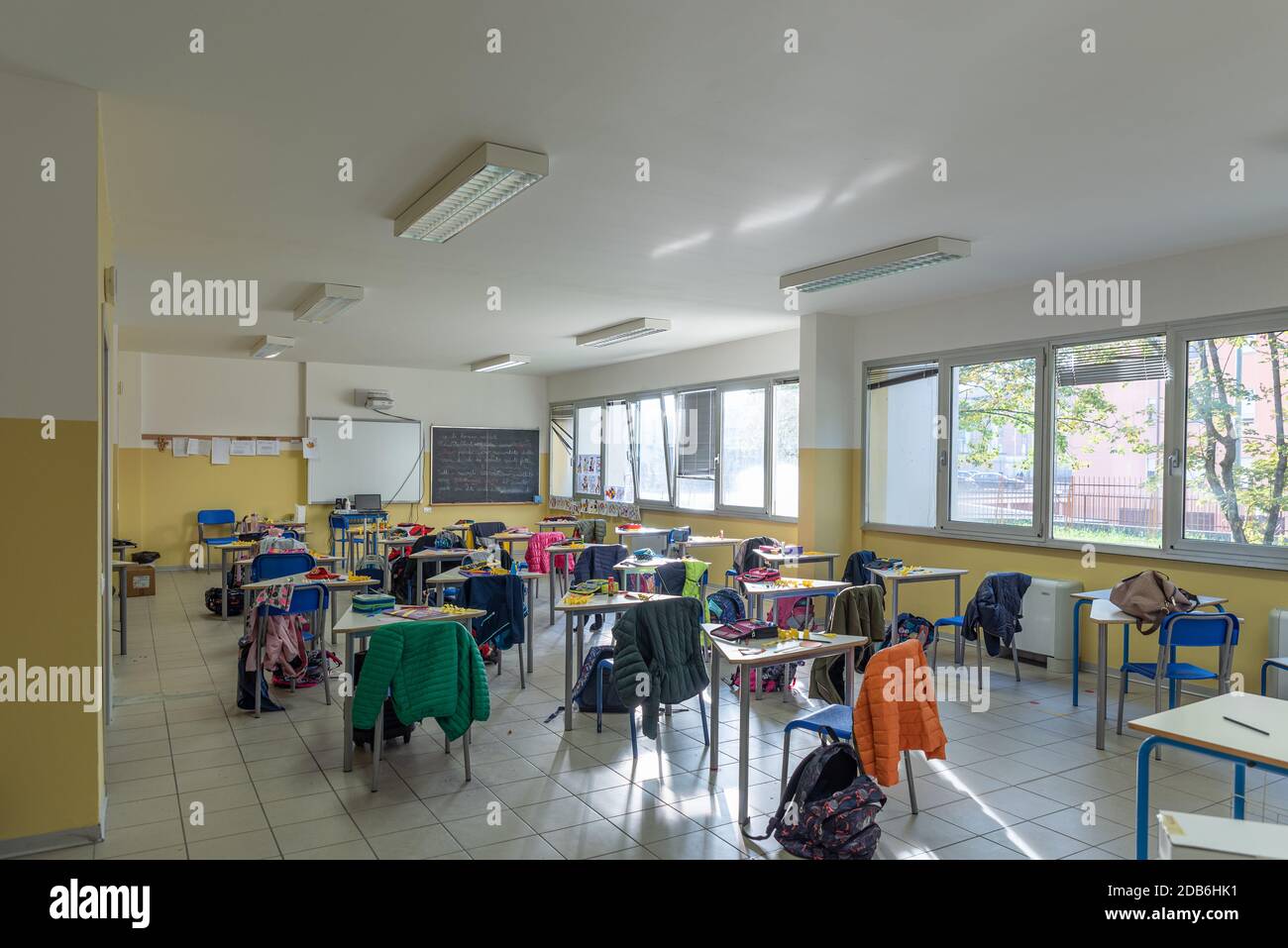 View of a classroom with desks and chairs, interior of a school Stock ...