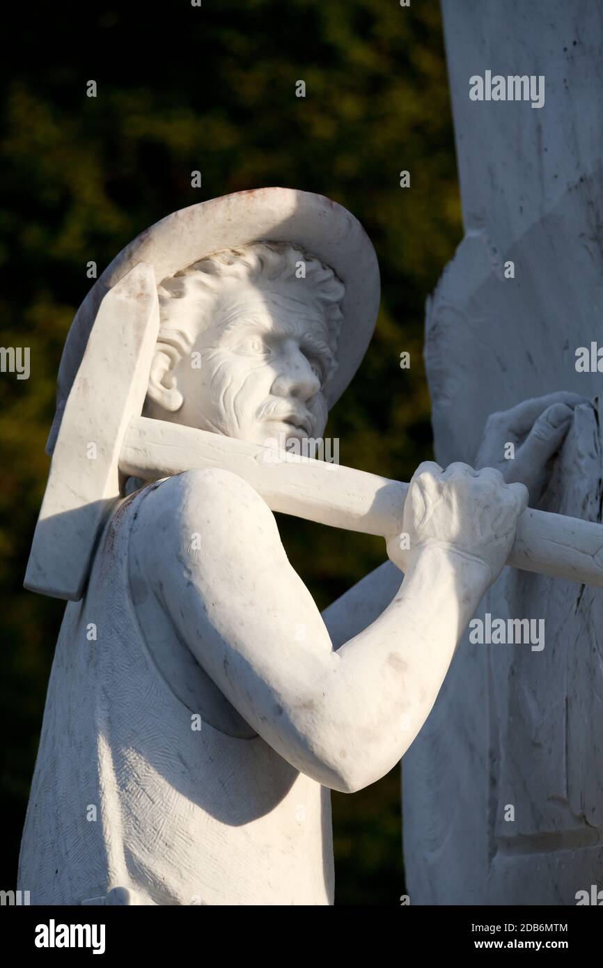 Marble sculpture of miner from Carrara Stock Photo - Alamy