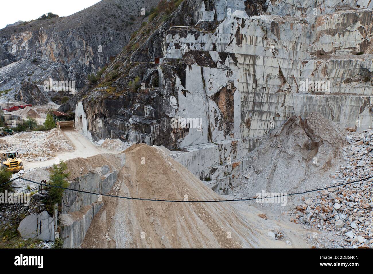 Hard rock quarries hi-res stock photography and images - Alamy