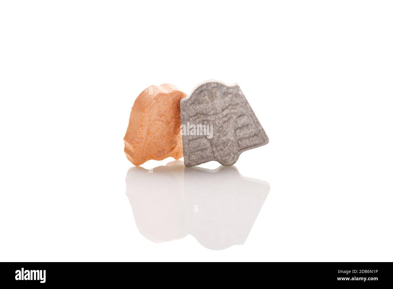 Ecstasy pills isolated on white background. MDMA assisted psychotherapy ...