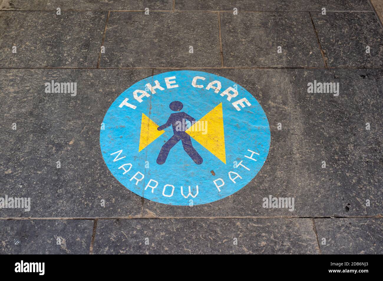 Narrow path sign hi-res stock photography and images - Alamy