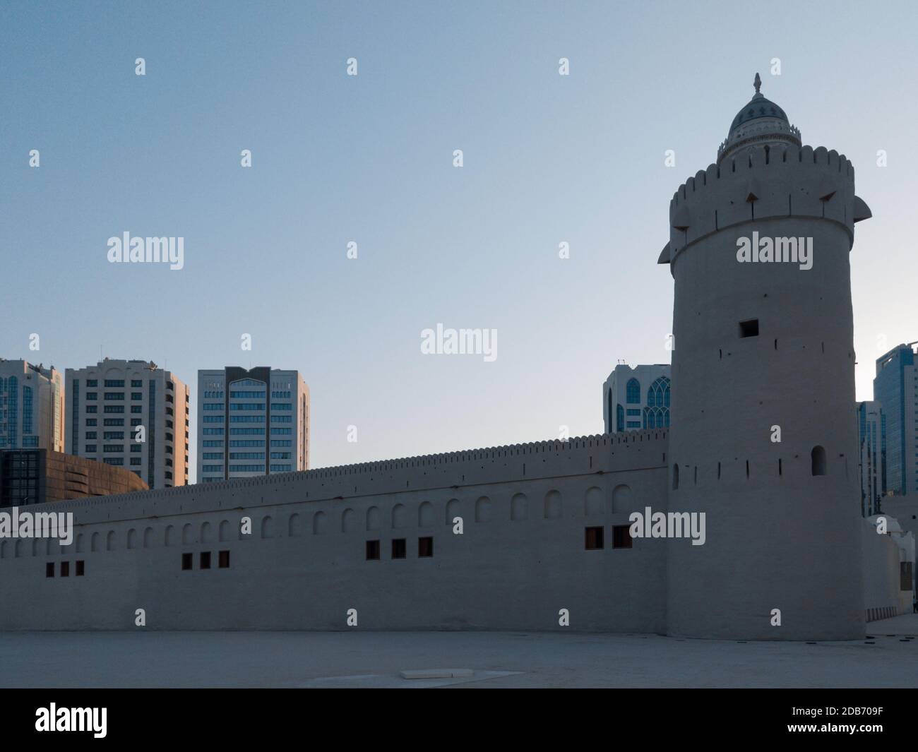 Architecture design of an old Arabian building (Middle Eastern) - Qasr ...