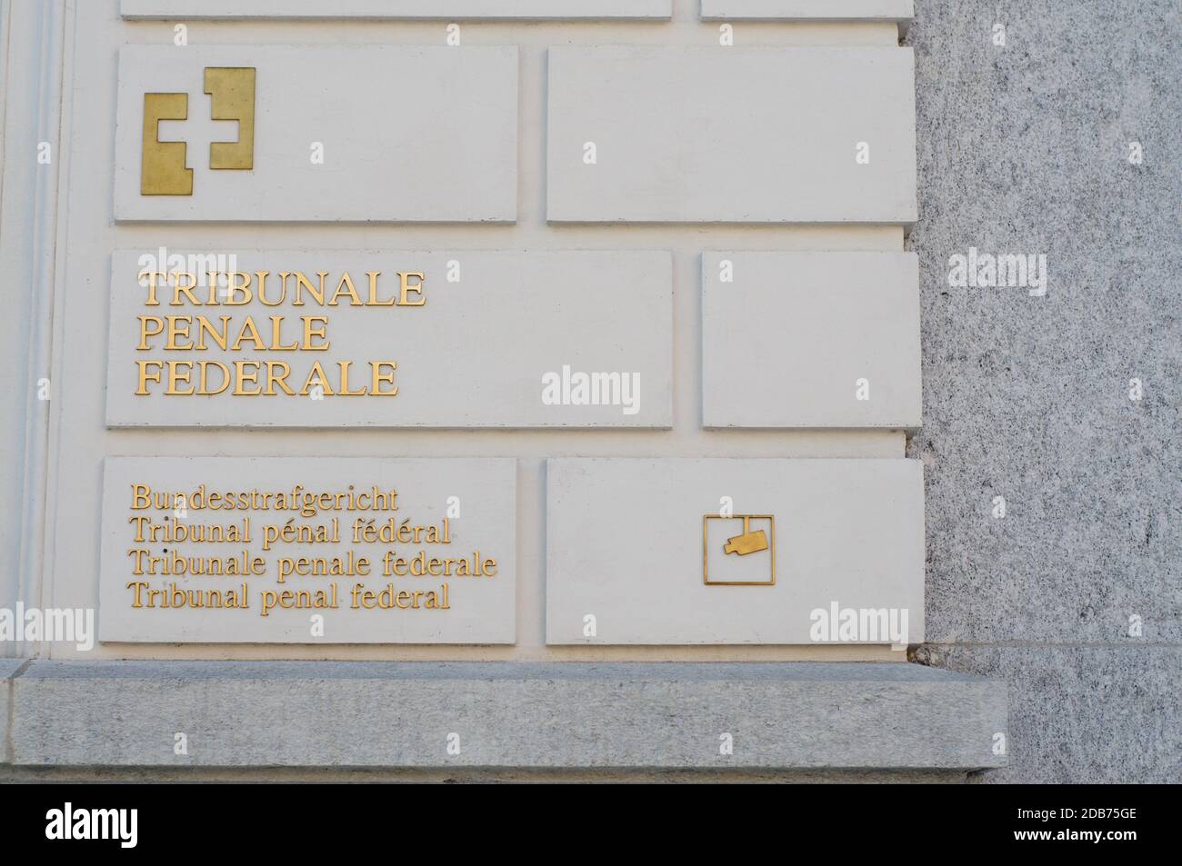 Criminal court building hi-res stock photography and images - Alamy