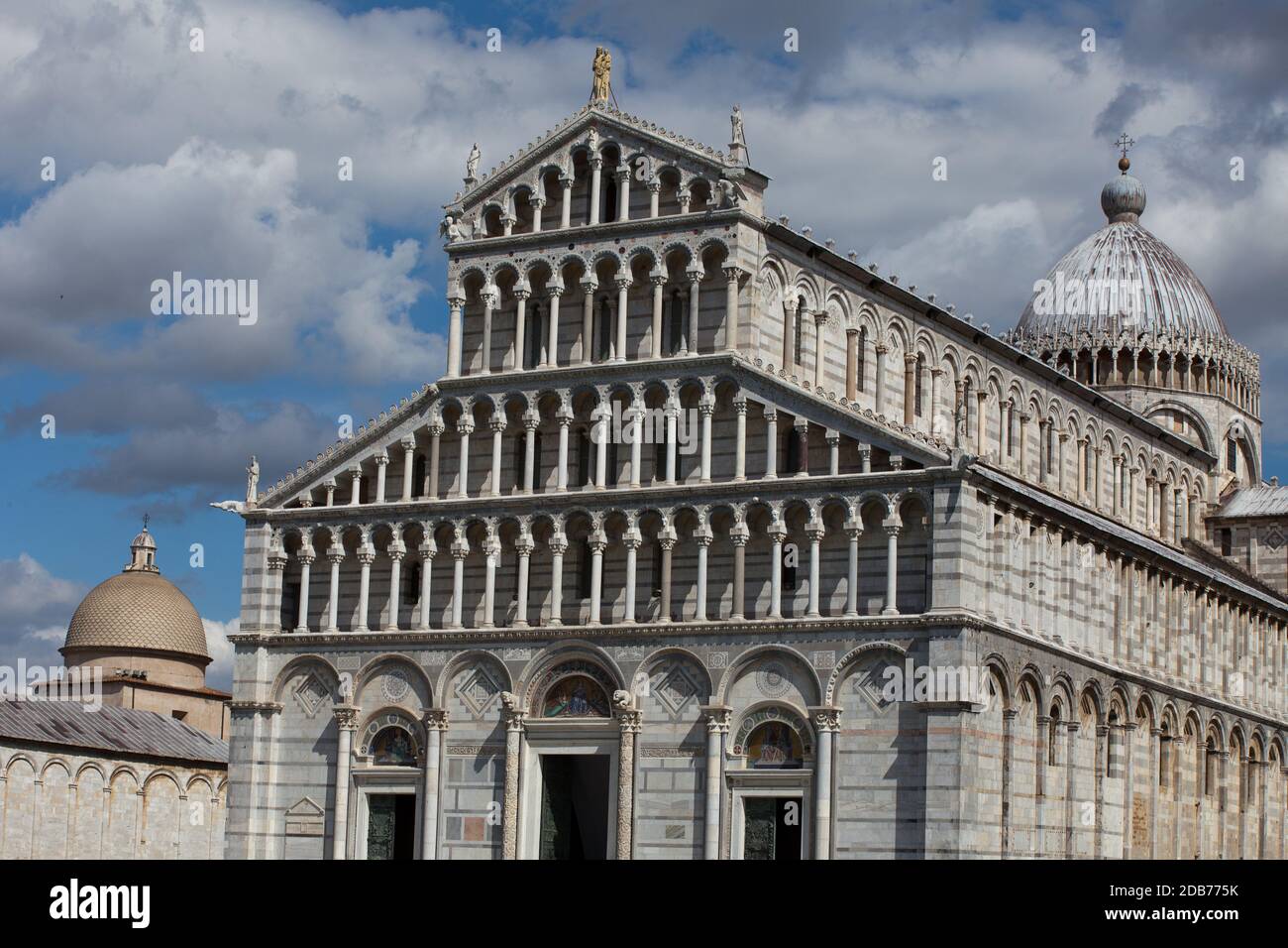 Pisa - Duomo. Cathedral of St. Mary of the Assumption Stock Photo - Alamy