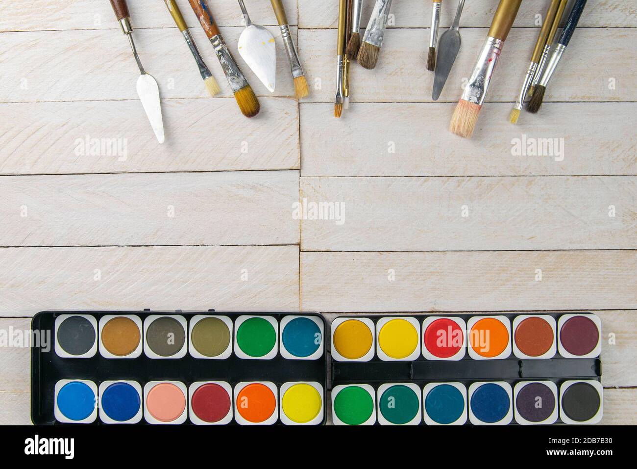 Set of artist accessories collection. Canvas, tube of oil paint, art ...