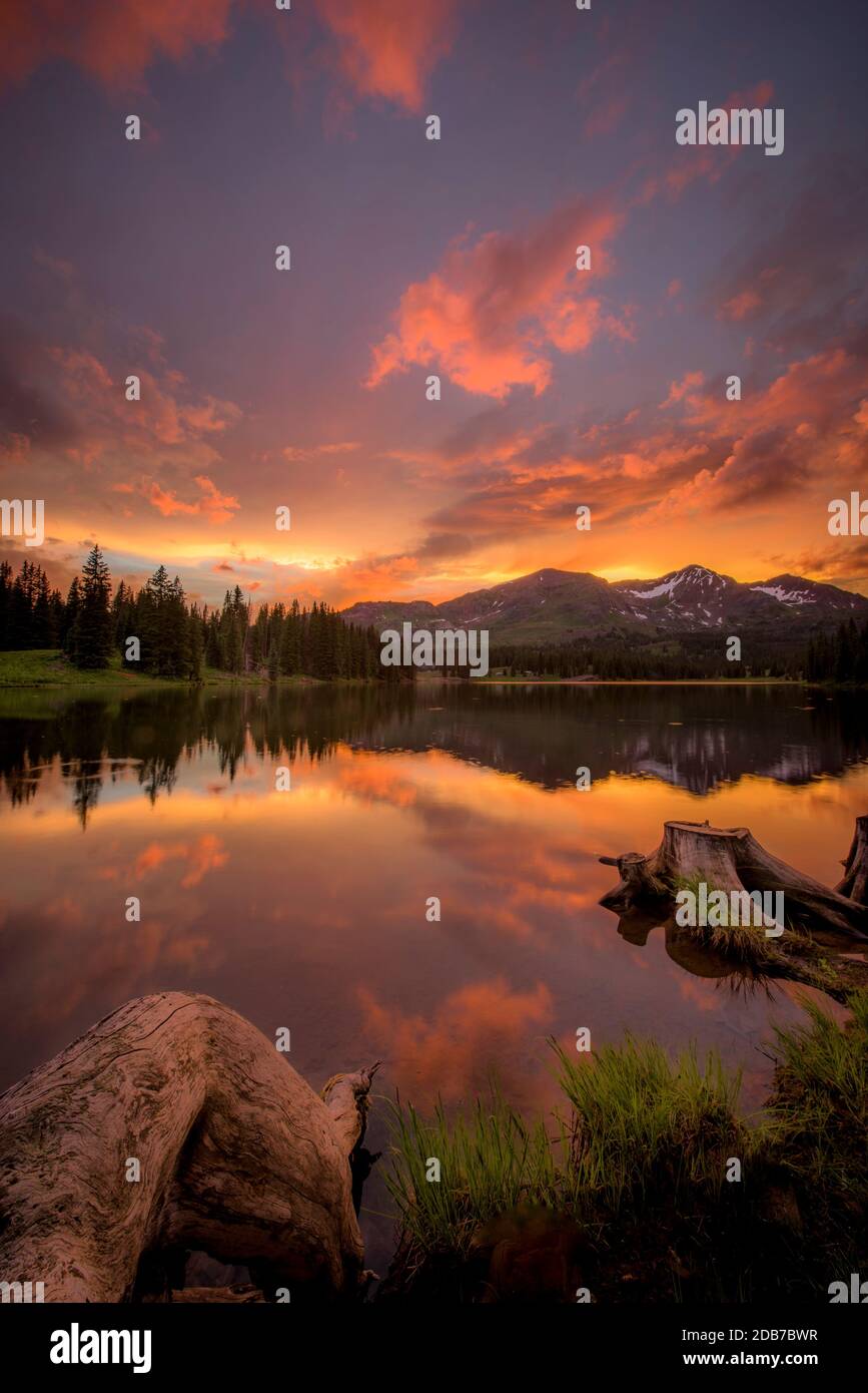 Sunrise at Lake Irwin campground near sleepy mountain town of Crested ...