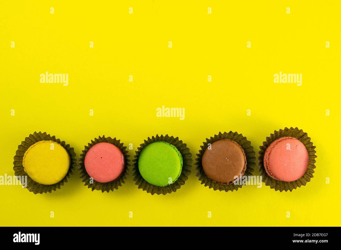 Candy wrapper clear hi-res stock photography and images - Alamy