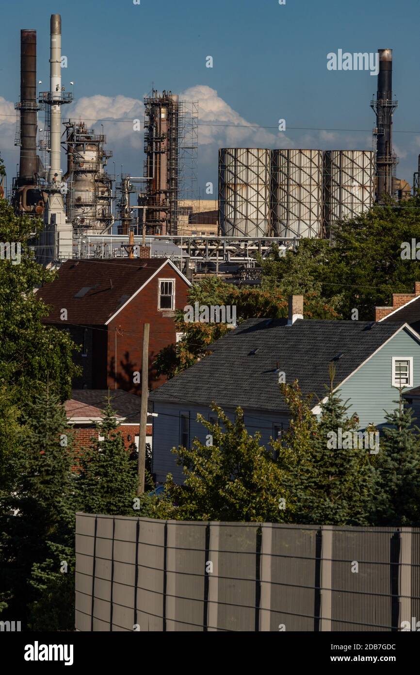 BP Whiting Refinery in Whiting, Indiana with nearby residential areas ...