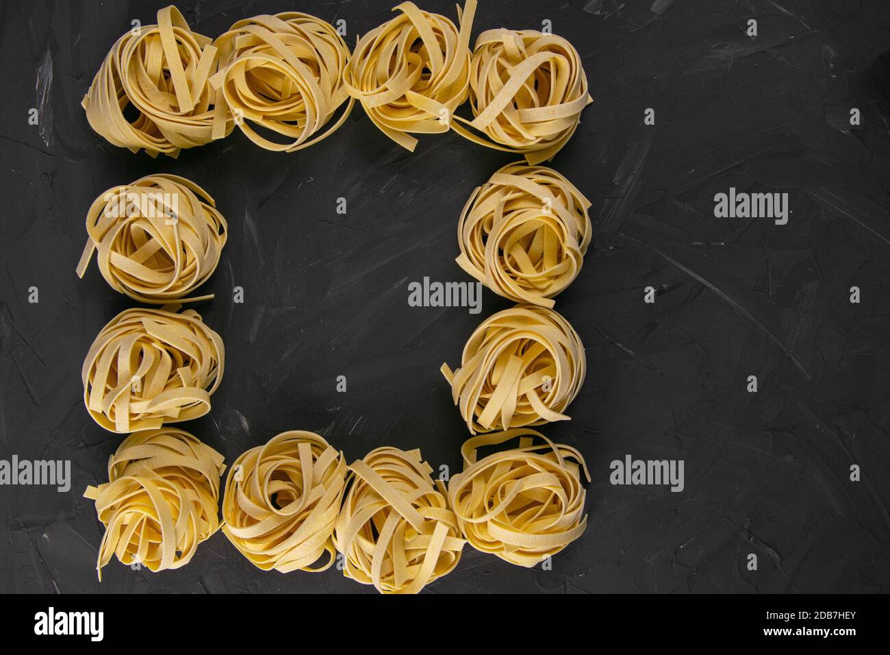 Noodles frame hi-res stock photography and images - Alamy