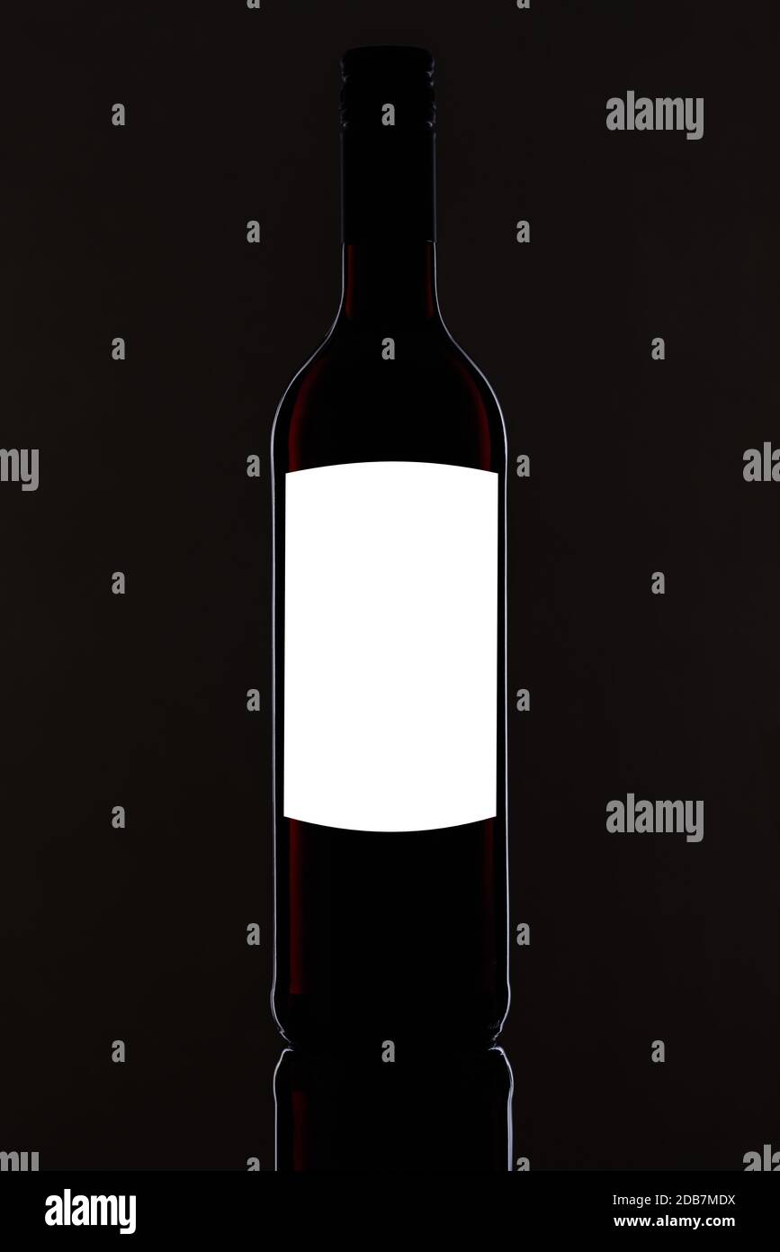 Black red wine bottle with white blank label for text and graphic Stock ...