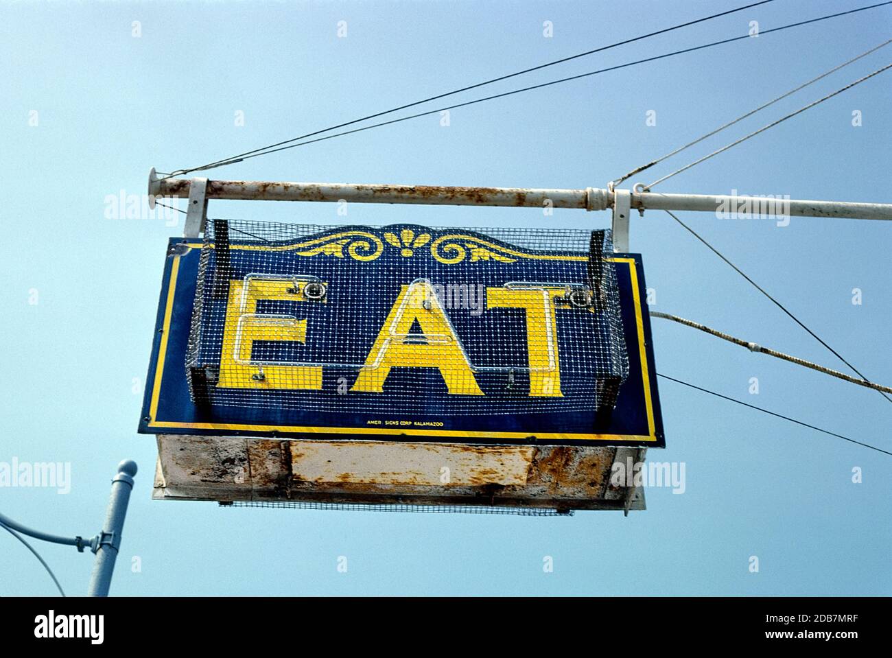 1988 sign hi-res stock photography and images - Alamy